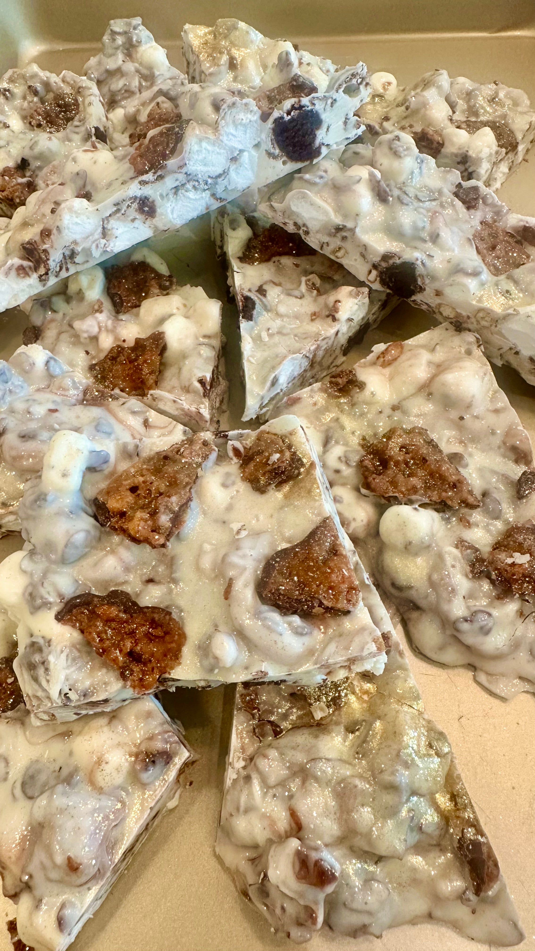 Frost My Lace – Coco Bark Company