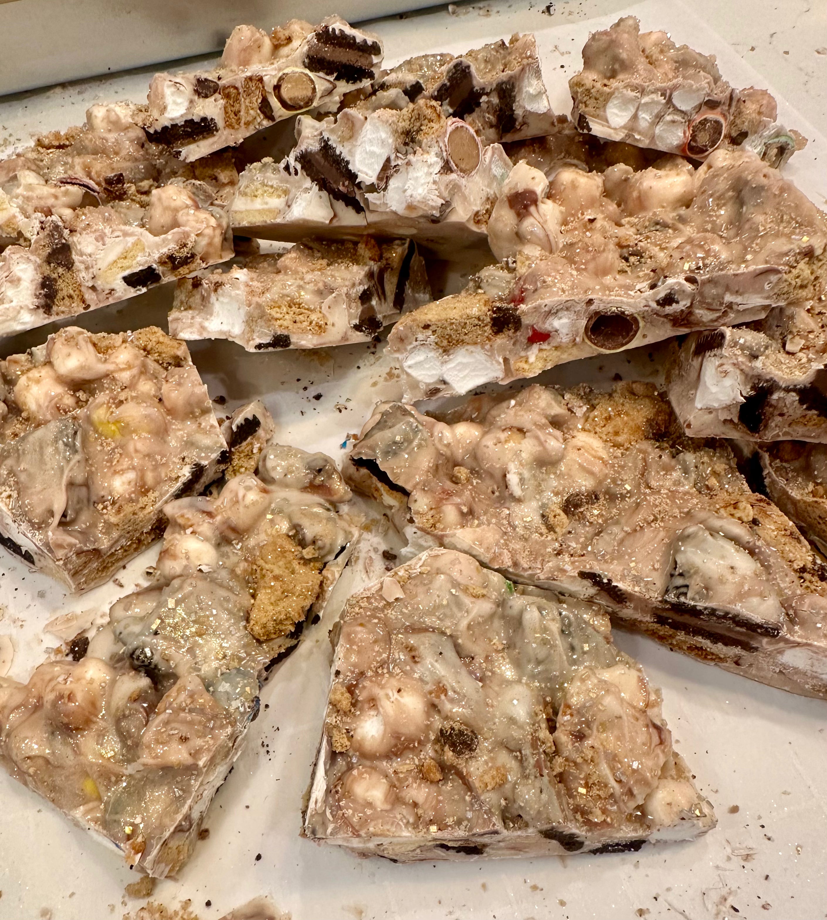 Milk ‘n Cookies 🍪 🎅 – Coco Bark Company
